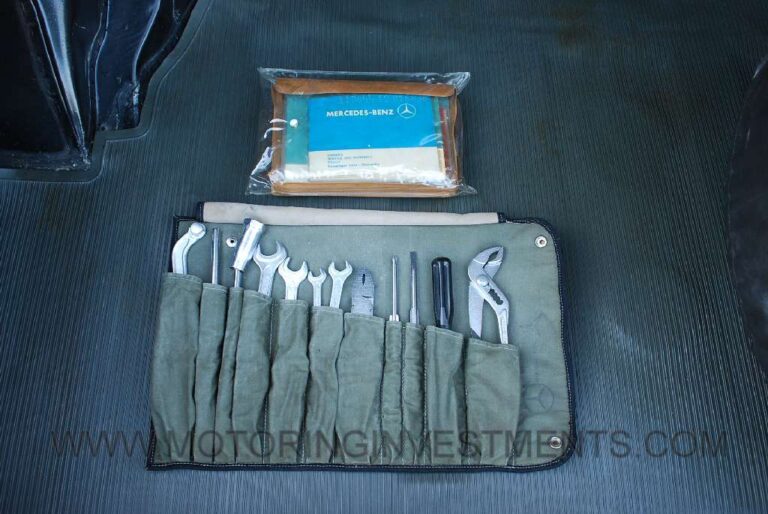 Mercedes 280SL W113 Buyer's Guide - motoringinvestments.com