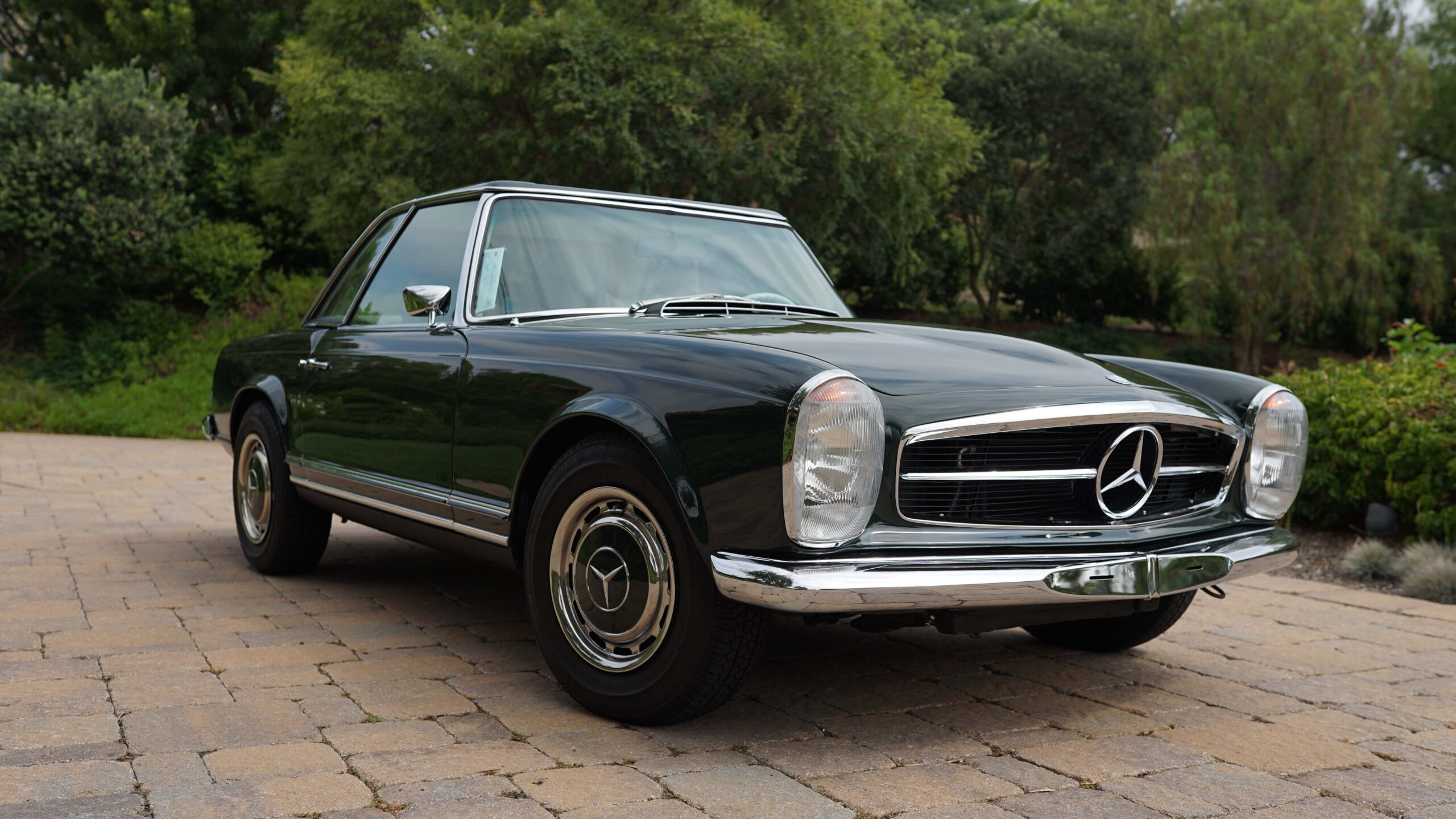 Motoring Investments, Mercedes Specialists - motoringinvestments.com